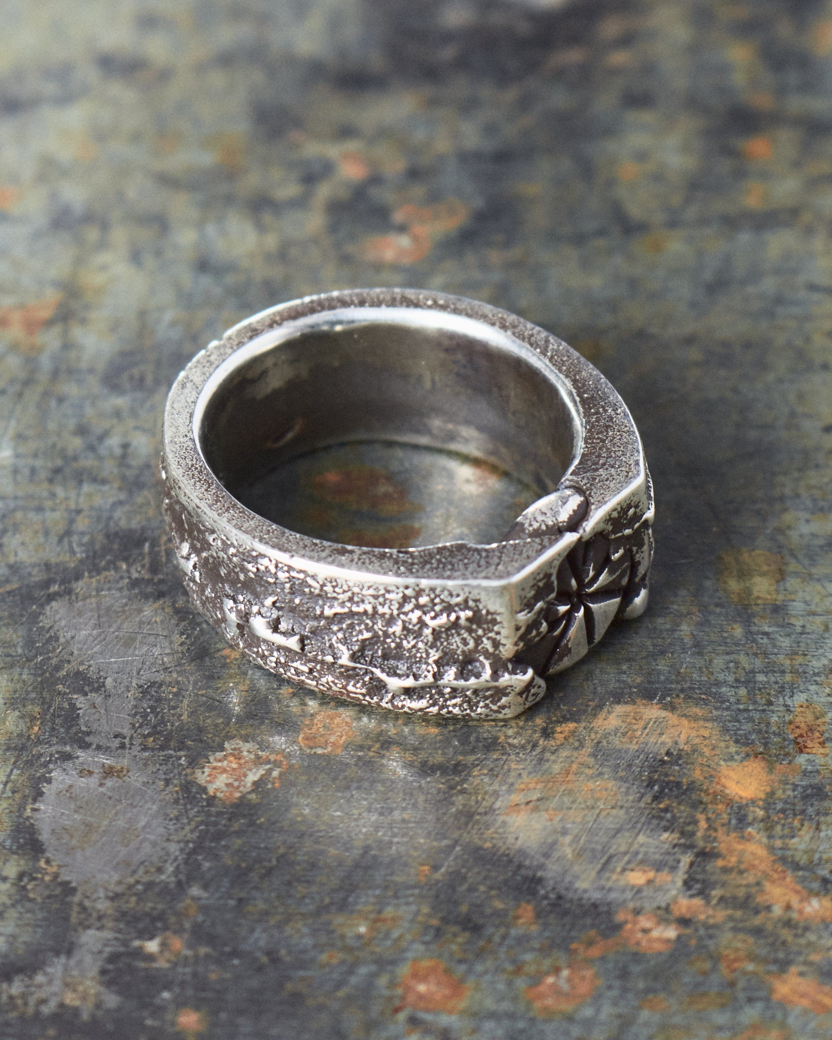 Tenable Crafts Concho Silver Ring #205 – Second Sunrise