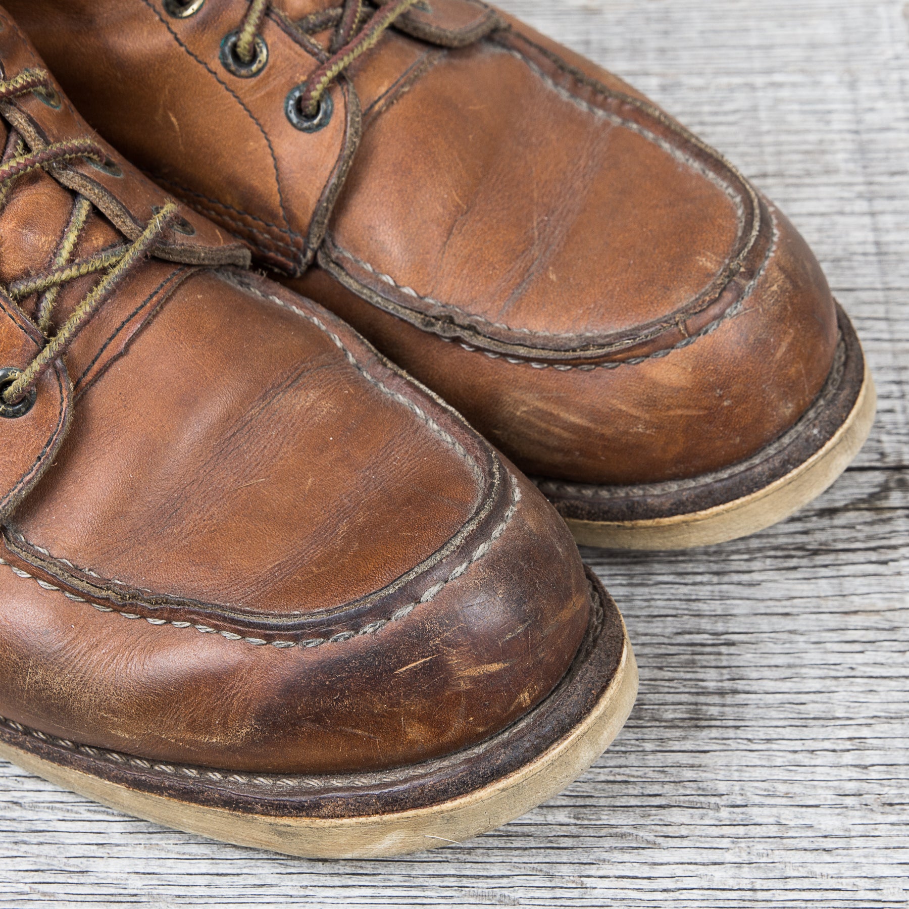 Secondhand Red Wing Classic Moc Toe Style No. 877 – Second Sunrise